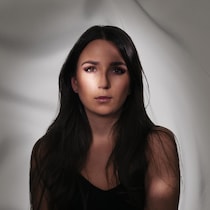 Marie-Clo se dévoile une question à la fois