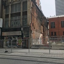 Une église en ruine de la rue Fullum, à Montréal, inquiète le voisinage ...