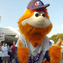 Rodger Brulotte sur l’origine de son expression « Bonsoir, elle est ...