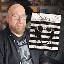Une bande dessinée pour Dédé Fortin, le chanteur des Colocs | OHdio ...