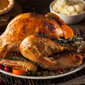 Dinde rôtie et sa farce | Mordu