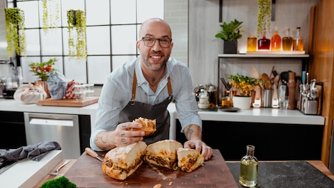 Épisodes | 5 chefs dans ma cuisine | ICI Télé