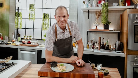 Épisodes | 5 chefs dans ma cuisine | ICI Télé