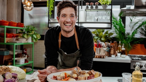 Épisodes | 5 chefs dans ma cuisine | ICI Télé