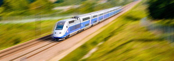 Justin Trudeau annonce la construction d’un TGV entre Toronto et Québec ...