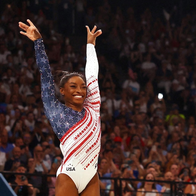 Retour triomphal de la gymnaste vedette Simone Biles | En bref | Radio ...