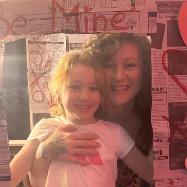 Une Canadienne et sa fille de 7 ans détenues « sans motif » aux É.-U ...