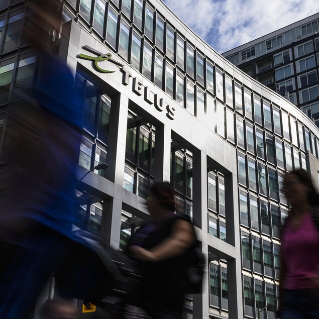Telus supprime 6000 postes | Brève | Radio-Canada