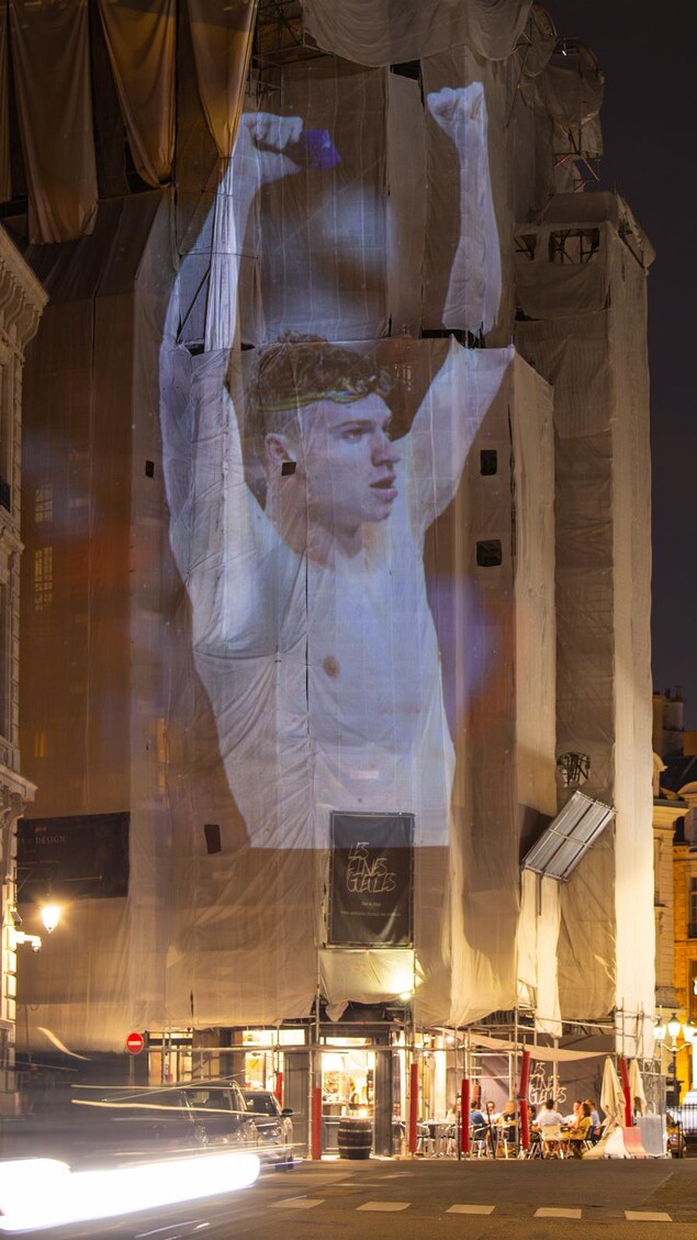 Voici Léon Marchand, ce phénomène qui règne sur Paris | Brève | Radio ...