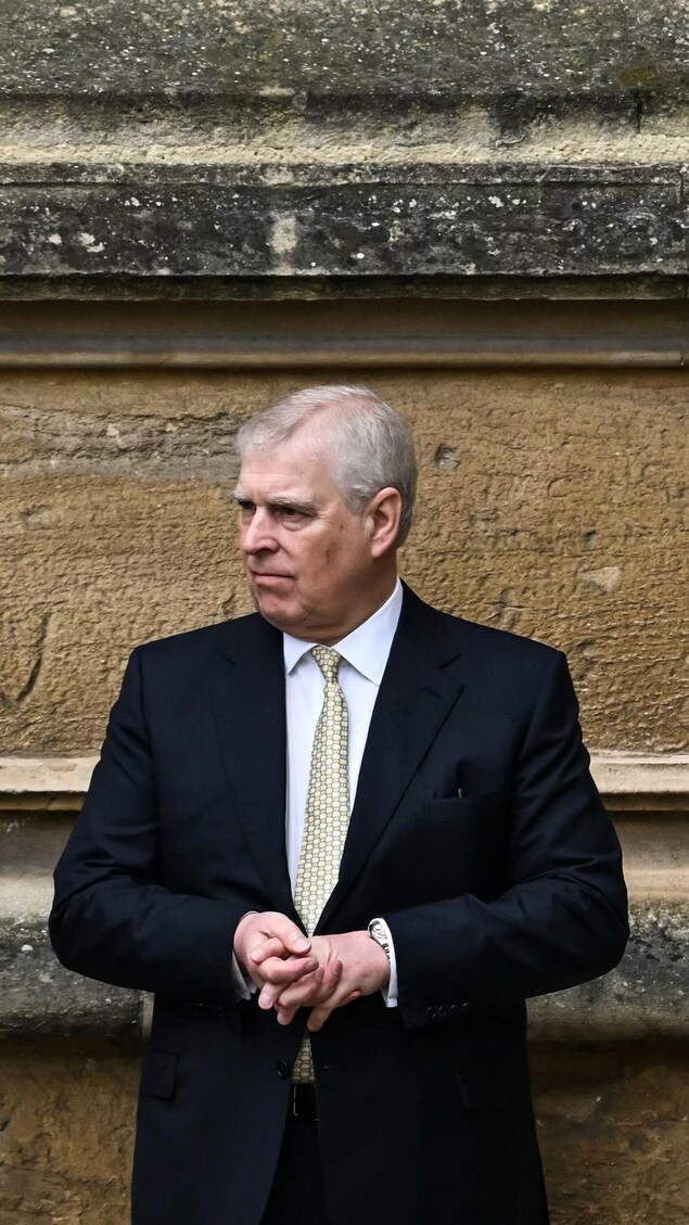 Voici pourquoi le prince Andrew renonce à son titre royal | Brève ...