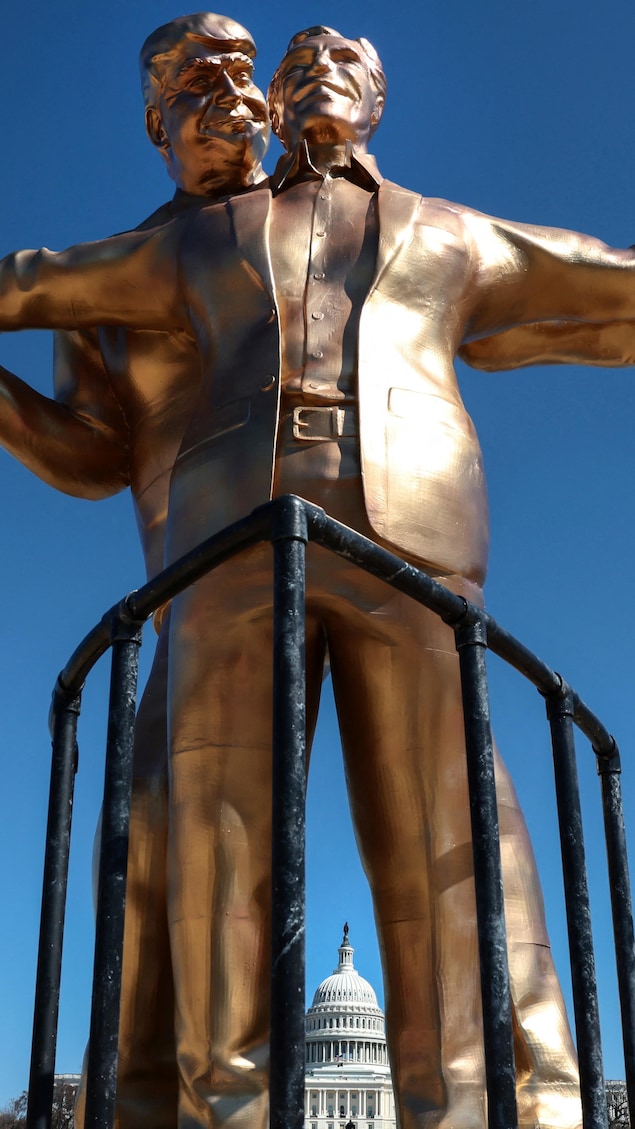 Une statue de Trump et Epstein à Washington devient virale | En bref ...
