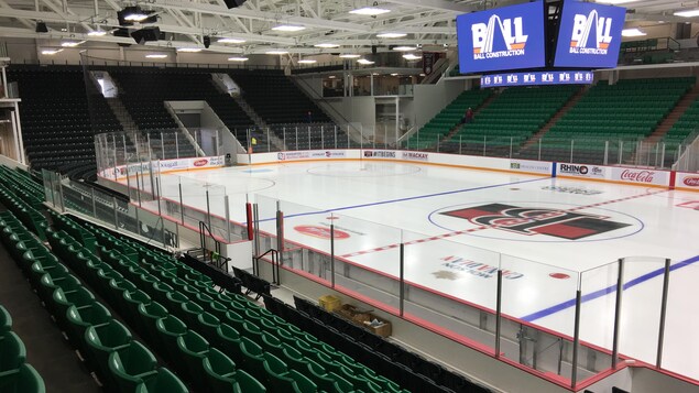 Le retour du hockey à Belleville : premier match à domicile des ...