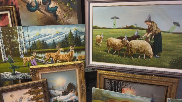 Donner une deuxième vie aux peintures oubliées | Radio-Canada