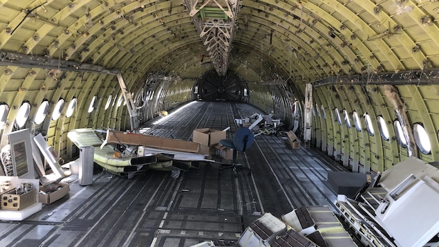 Démantelés à Mirabel, des avions reprennent vie en pièces détachées ...
