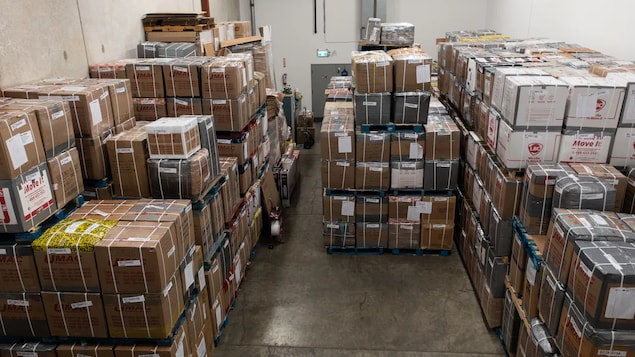 Balikbayan boxes patungong Pilipinas para sa Pasko — naantala dahil sa mga pagbaha | Radio-Canada.ca