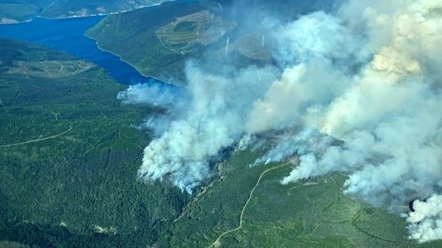 Un feu de forêt retarde le retour à l’école de 150 élèves à Hudson’s ...