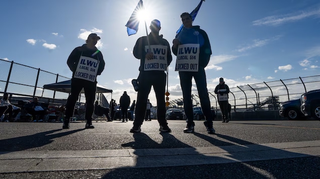 Labour minister sends ports labour dispute to binding arbitration ...