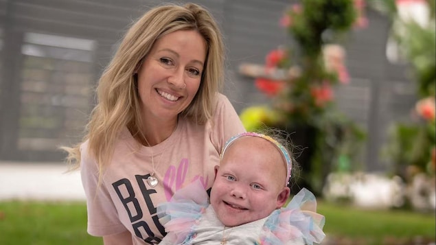 La mère de la célèbre tiktokeuse Bella Brave continue à honorer sa ...