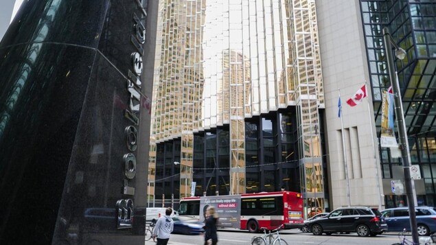 GDP ng Canada lumiit ng 0.1% noong Abril | Radio-Canada.ca