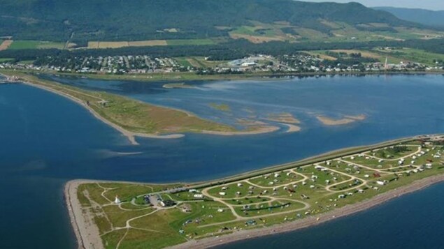 7 - CARLETON-SUR-MER EN GASPÉSIE | Radio-Canada.ca