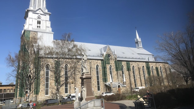 La cathédrale de Rimouski reconnue comme immeuble patrimonial | Radio ...
