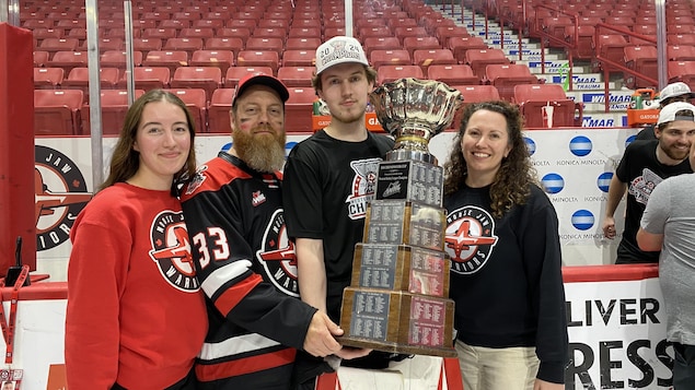 Le gardien franco-manitobain Dimitri Fortin vivra la Coupe Memorial ...