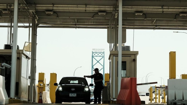 Border agents urge Canadians travelling to U.S. to have ArriveCan info ...