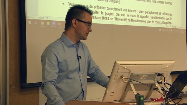 L’intelligence artificielle fait réfléchir les professeurs de l ...