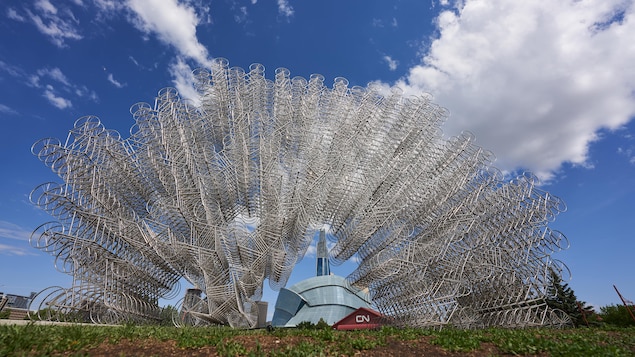 La sculpture « Forever Bicycles » d’Ai Weiwei, exposée à La Fourche ...