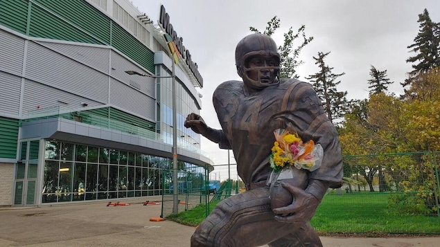 Les Roughriders organisent une célébration de vie pour George Reed ...