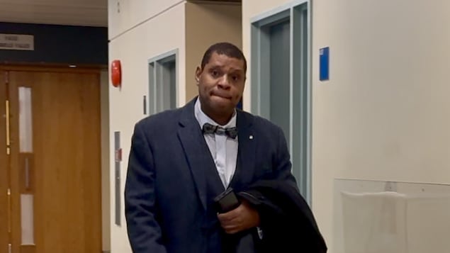 Gérald Nicolas est coupable de terrorisme | Radio-Canada