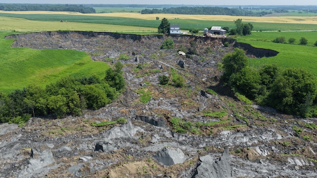 Glissement de terrain « majeur » dans Portneuf | Radio-Canada