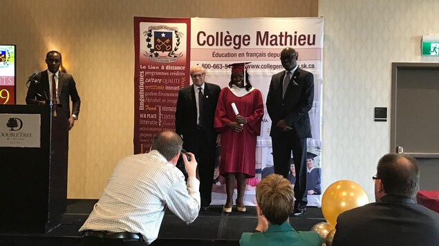 Un nouveau programme en relations publiques offert au Collège Mathieu ...