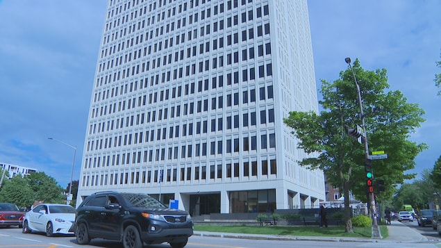 Un nouvel immeuble de logements sur le chemin Sainte-Foy | Radio-Canada