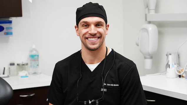 De joueur vedette de la LHJMQ à dentiste : le parcours de Jacob Neveu ...