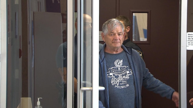 Un Septilien septuagénaire fait face à 15 chefs d’accusation à ...