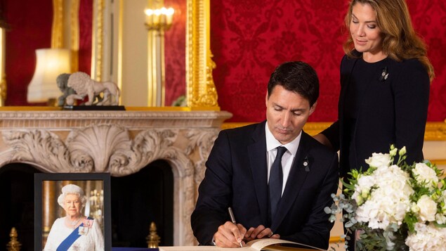 Trudeau spotted singing Bohemian Rhapsody days before Queen’s funeral ...