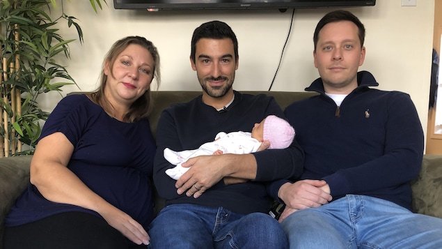 L’expérience mémorable de deux pères québécois et d’une mère porteuse ...