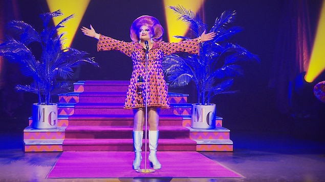 Extrait du spectacle de Mona de Grenoble | Radio-Canada