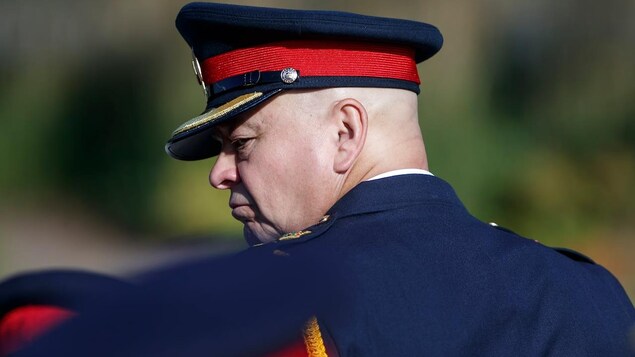 Le passé du nouveau chef de police de Toronto soulève des questions ...