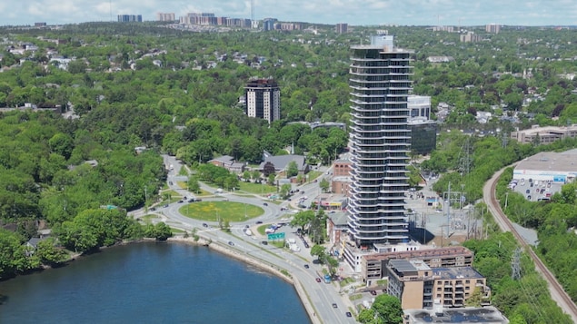 La plus haute tour à logements de l’Atlantique se trouve à Halifax ...