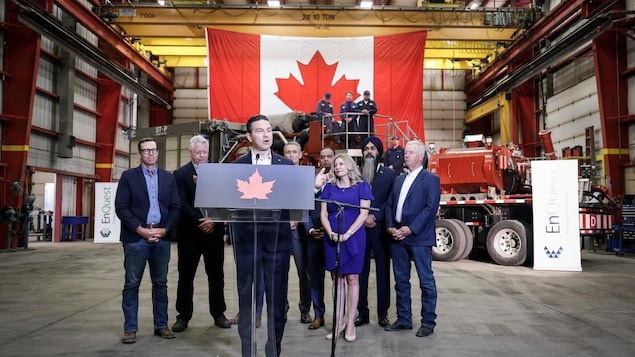 Liberal Bruce Fanjoy topples Pierre Poilievre in Carleton | Radio-Canada.ca