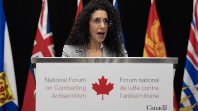 Ottawa ajoute 10 M$ pour la lutte contre l’antisémitisme | Radio-Canada.ca