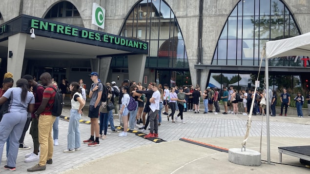 C’est jour de rentrée pour les étudiants du collégial | Radio-Canada