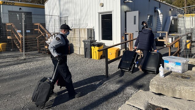 Chemin Roxham : on déplace le problème, selon des intervenants | Radio ...