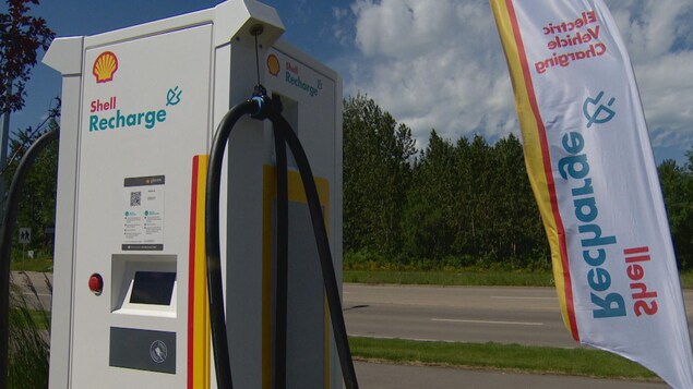 Ottawa apporte un coup de pouce aux bornes électriques dans l’Ouest ...