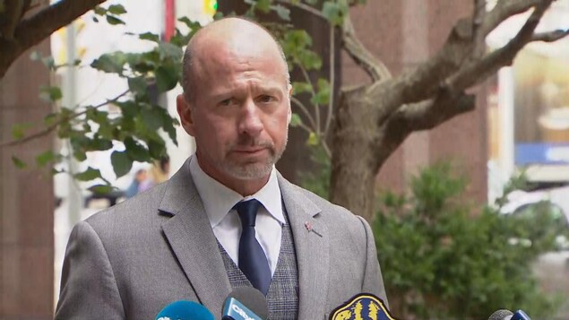 Un homme accusé de tentative de meurtre sur 5 musulmans | Radio-Canada.ca