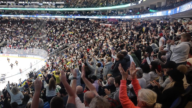 Les importantes retombées du tournoi Pee-Wee | Radio-Canada