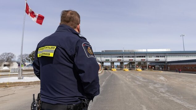 Cross-border trips to the U.S. reach COVID lows with nearly 500,000 ...