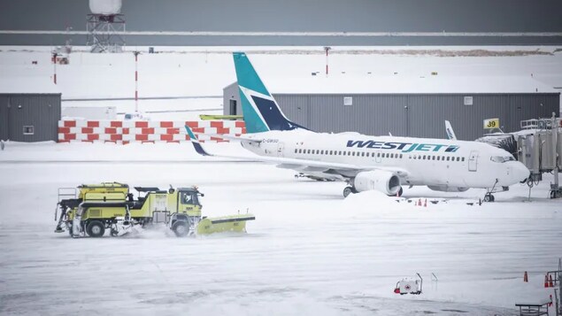 Chaos continues for travellers trying to fly from B.C. after heavy, pre ...